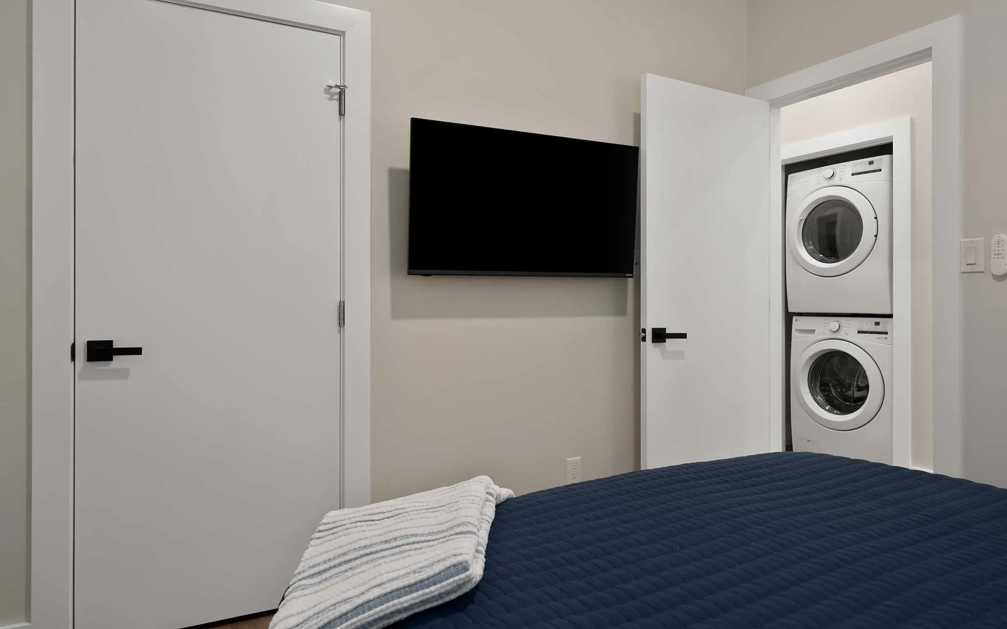 Reservations – Still Water Luxury Stays